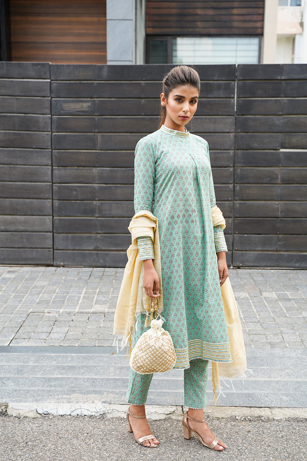 SEAGREEN GOTA SET – thehomeaffairjaipur